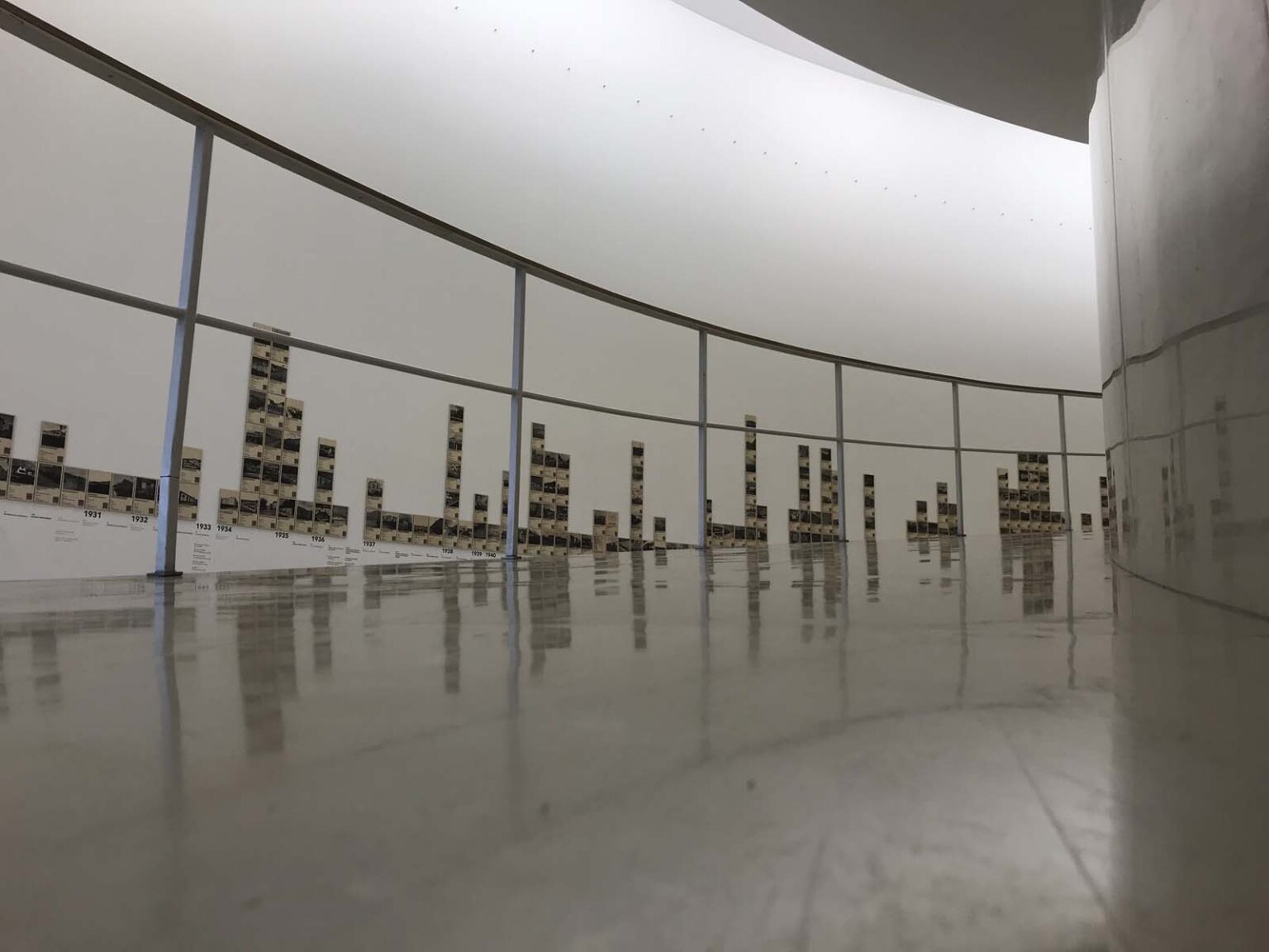 Alvaro Siza stairs - Atelier de Hahn